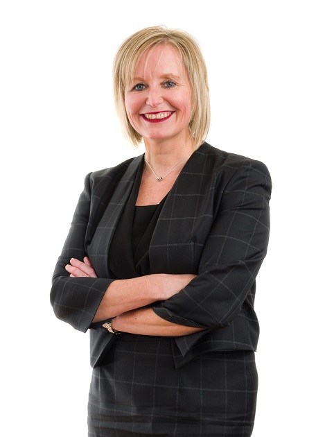 Alison Sellar shortlisted in the Reward 100 list - activpayroll